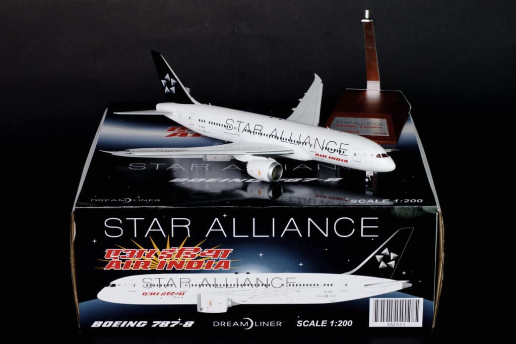 JC Wings 1:200 Air India Boeing B787-8 Dreamliner "Star Alliance" VT ...
