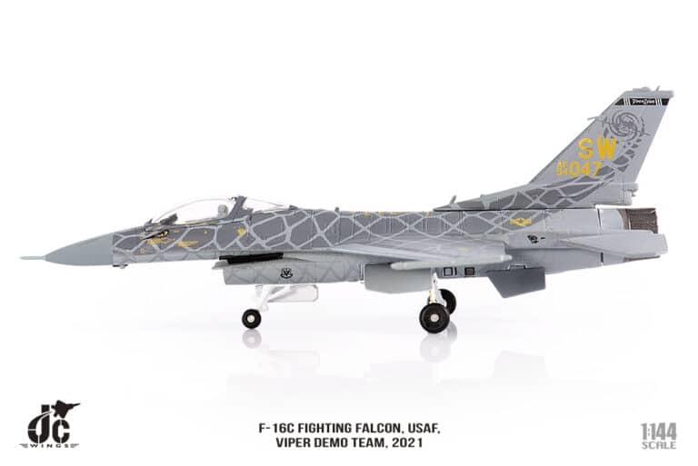 JC Wings Military 1:144 United States Air Force (USAF) Lockheed Martin ...