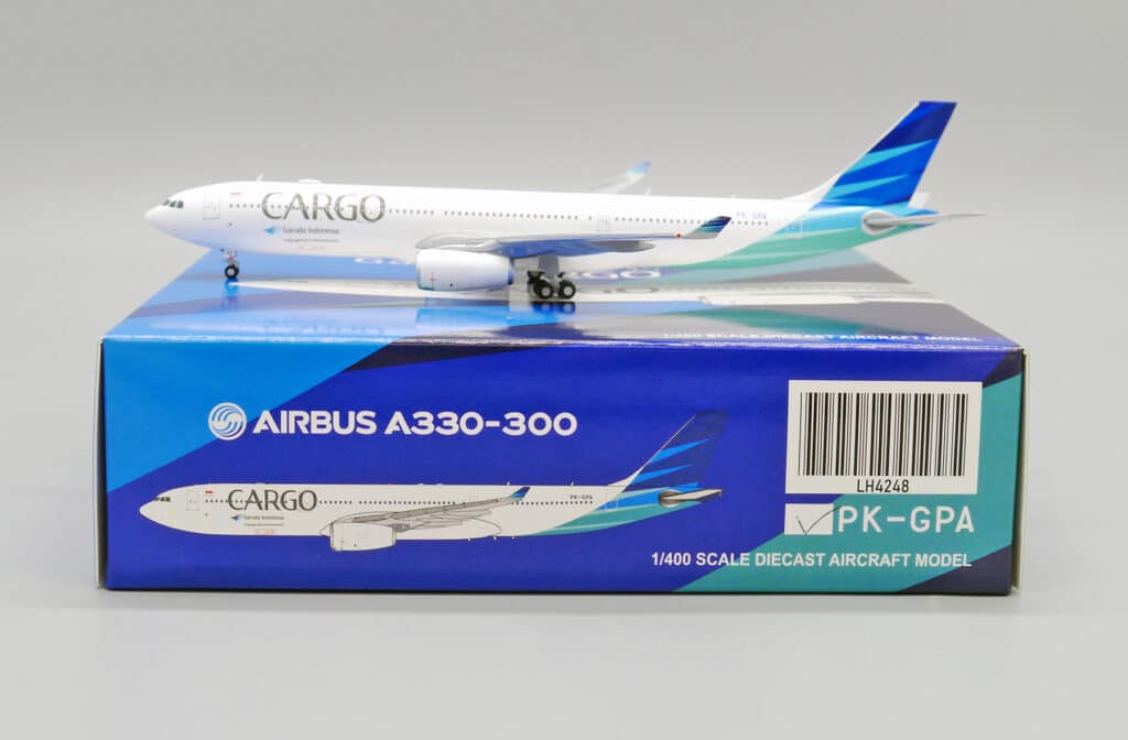 JC Wings 1:400 Garuda Indonesia Airbus A330-300 Preighter PK-GPA (LH4248)