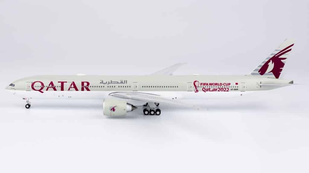 NG Model 1:400 Qatar Airways Boeing B777-300(ER) 'FIFA World Cup Qatar ...