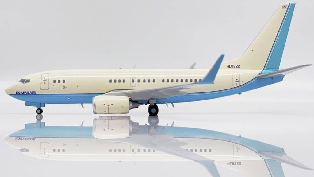 JC Wings 1:200 Korean Air Boeing B737-700w BBJ VIP "Flaps Up" HL8222 ...