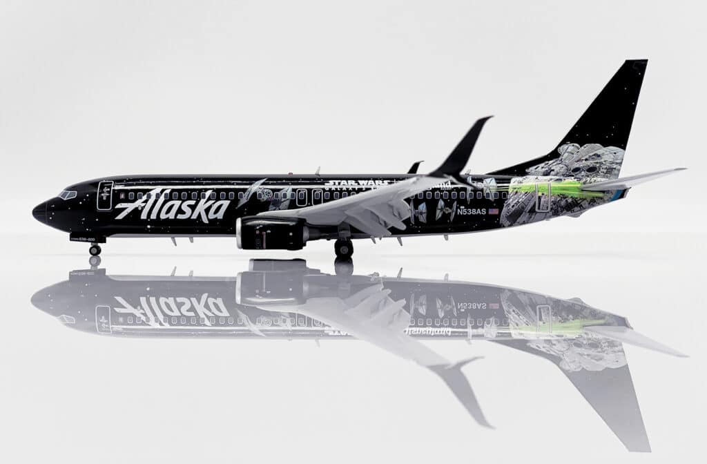 JC Wings 1:200 Alaska Airlines Boeing B737-800S 'Galaxy's Edge - Flaps ...