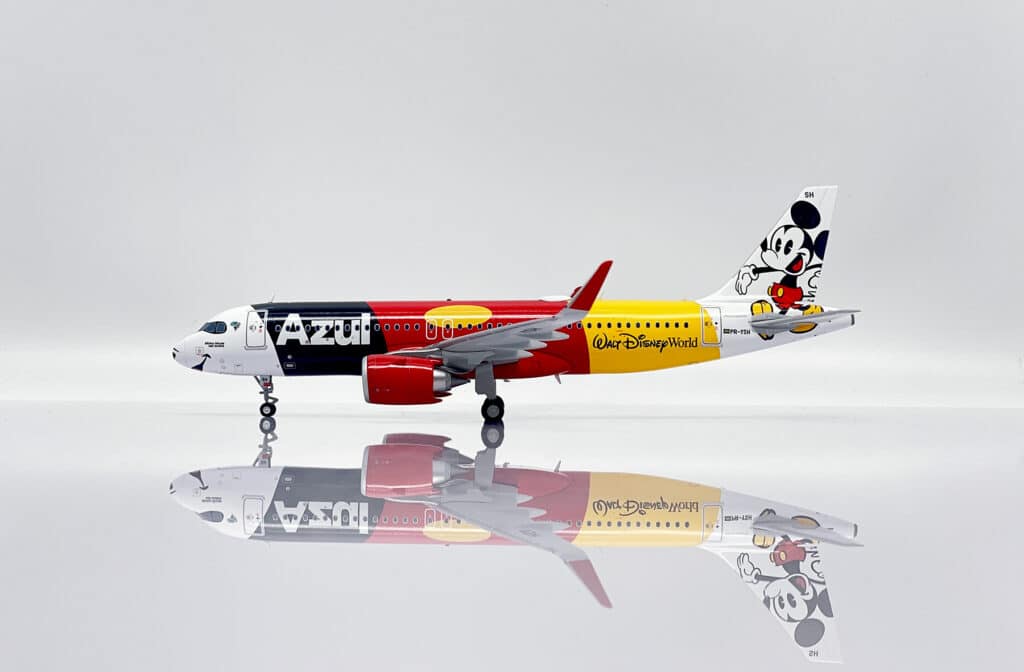 JC Wings 1:200 Azul Linhas Aereas Brasileiras Airbus A320neo "Mickey ...