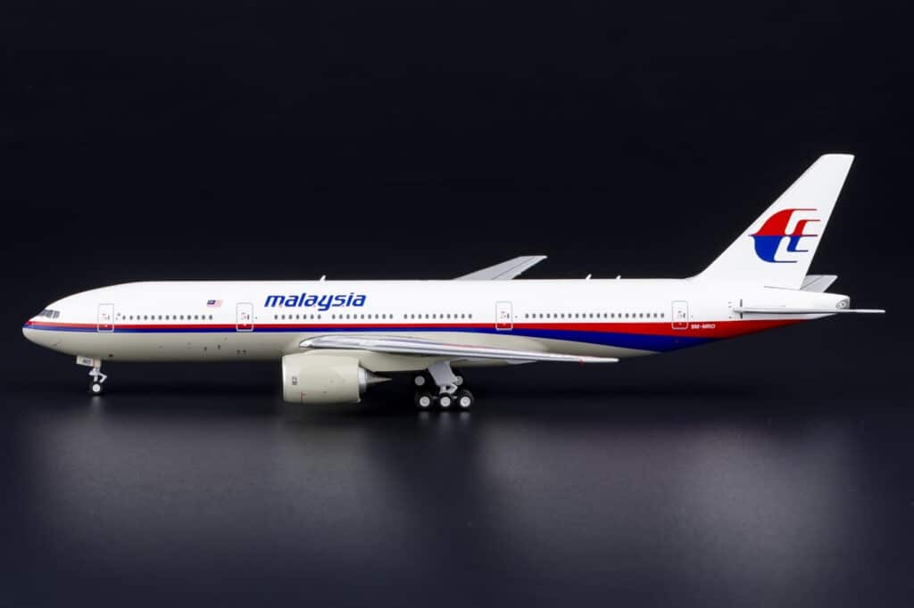 NG Models Ultimate 1:400 Malaysia Airlines Boeing B777-200(ER) "MH370 ...