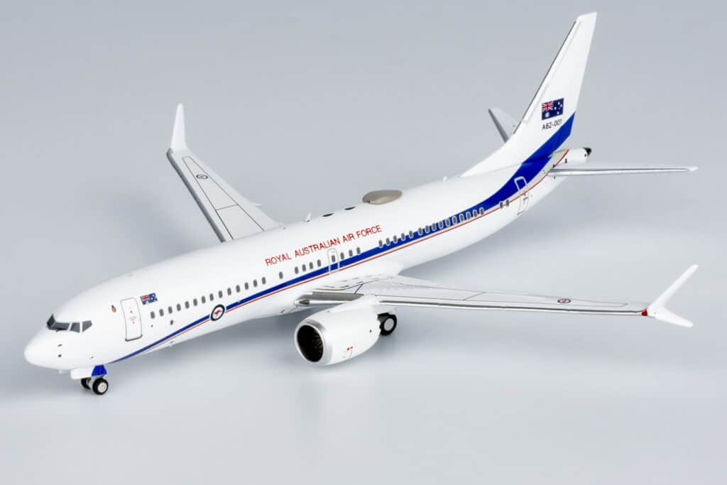 NG Models 1:400 Royal Australian Air Force (RAAF) Boeing B737 MAX 8 BBJ ...