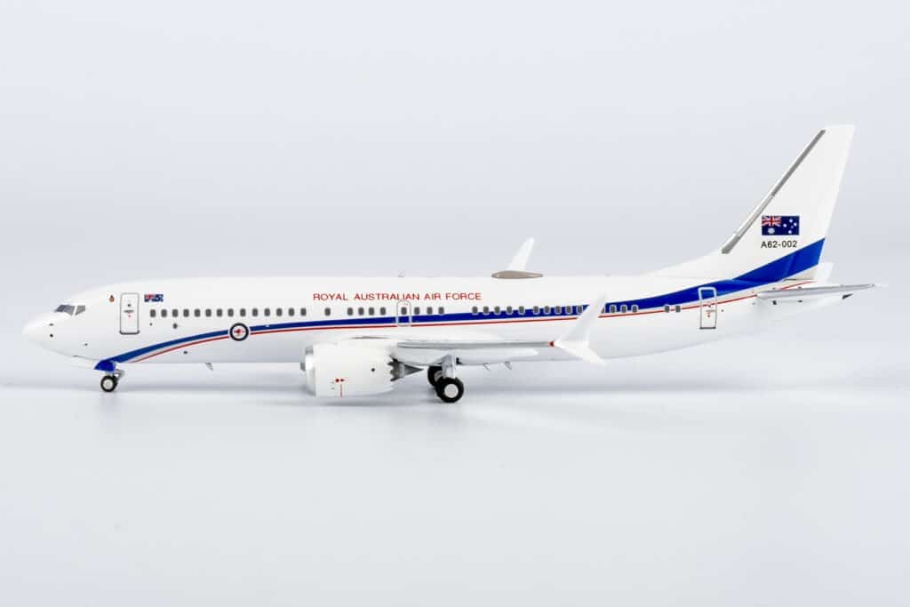 NG Models 1:400 Royal Australian Air Force (RAAF) Boeing B737 MAX 8 BBJ ...